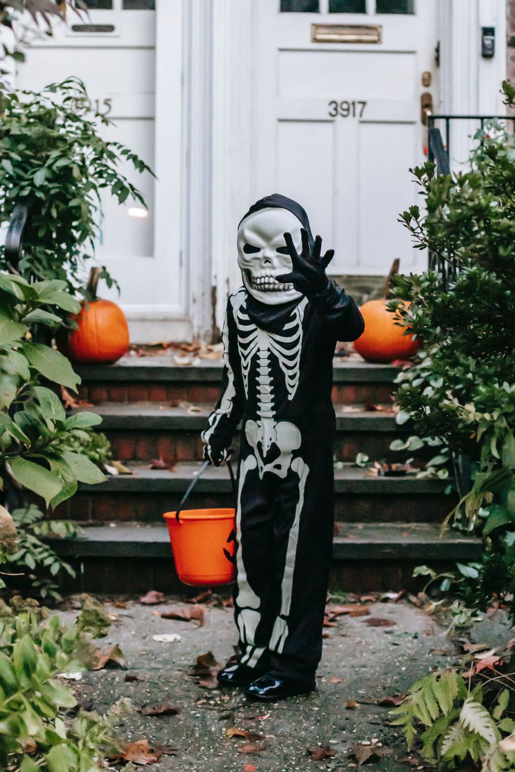 What to Expect at a College Halloween Party - College Fashion