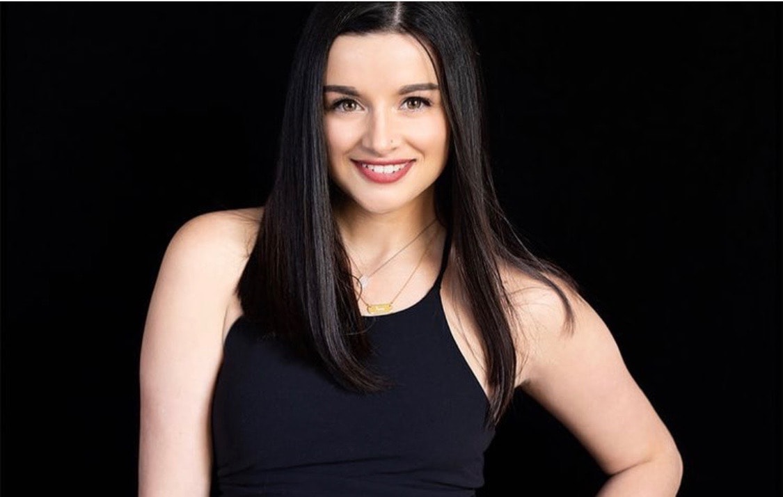 A College Student Shares How She Balances School, Work, & Philanthropy ...