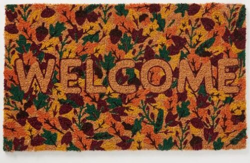 15 Extremely Cute Ways to Decorate Your Dorm for Fall - College Fashion