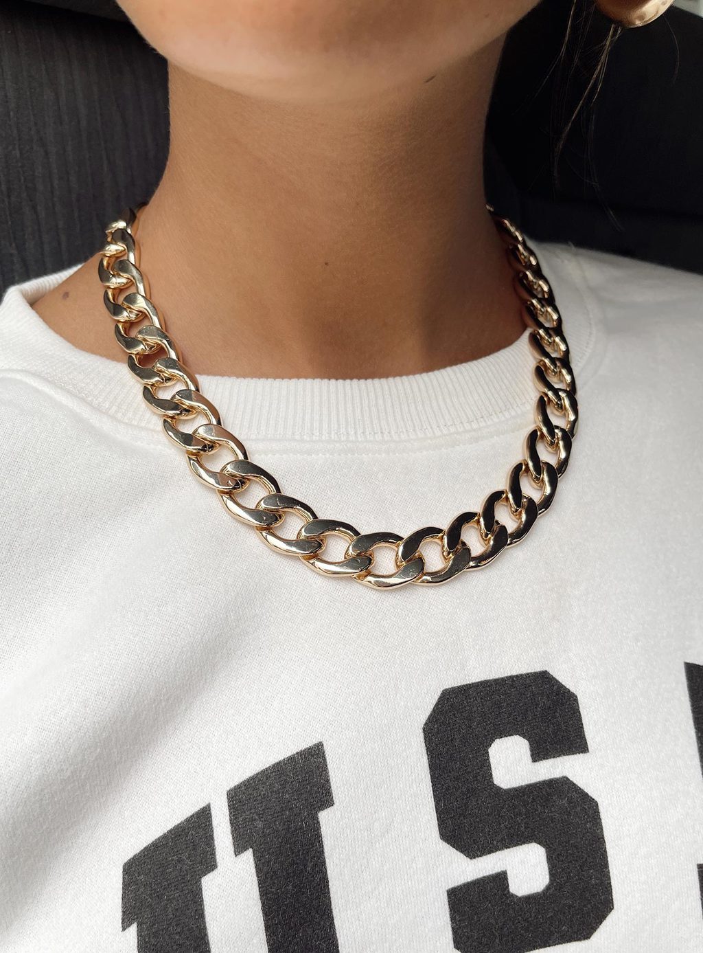 15 Trendy Jewelry Pieces You Need for Summer 2021 - College Fashion