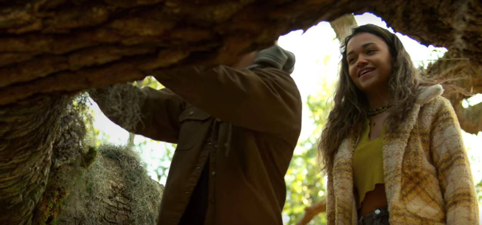Outer Banks Costumes: How to Copy the Best Outfits of Season 2