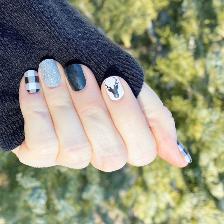 50 Nail Design Trends This Winter [2023] - College Fashion