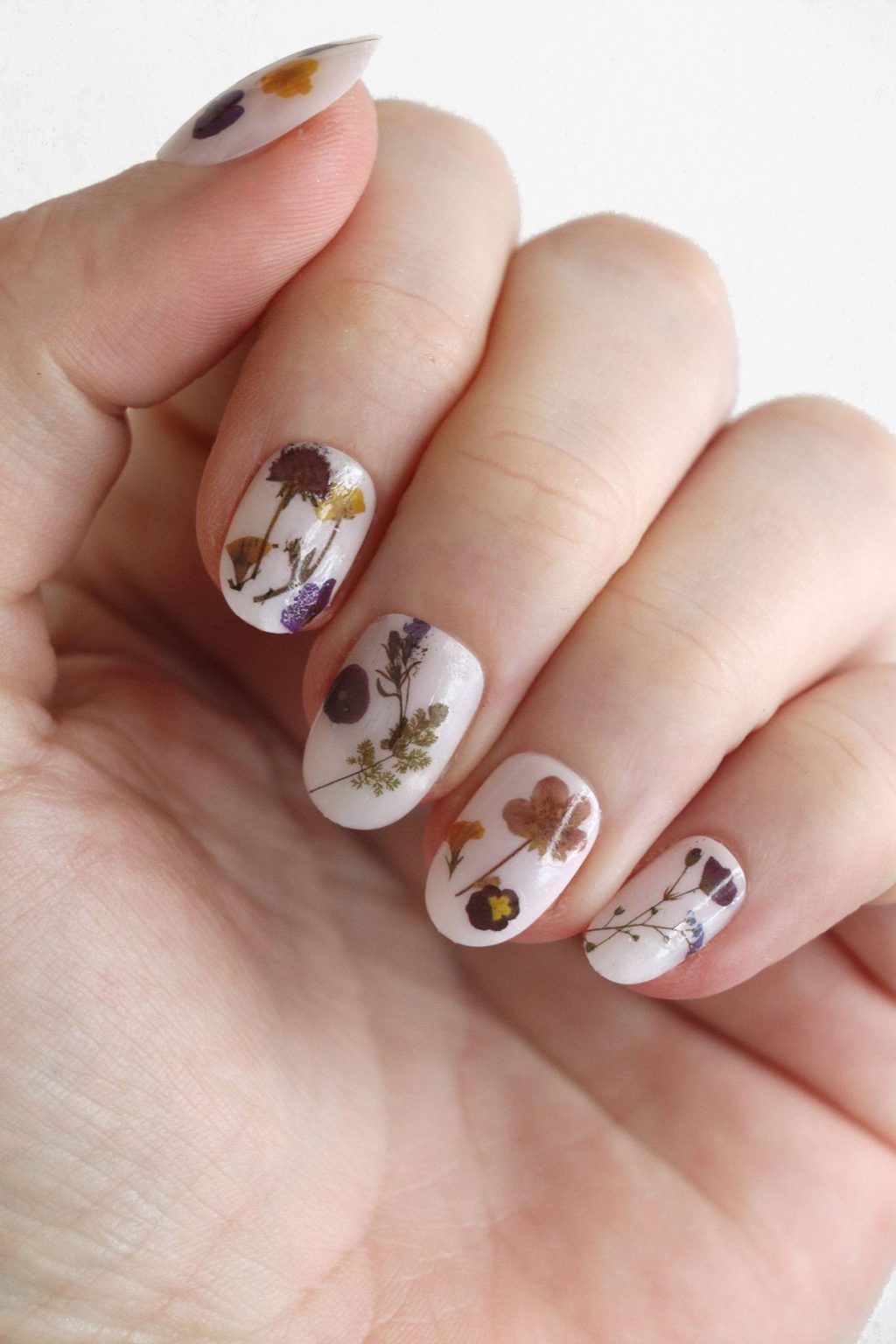 25 Floral Nails to Inspire Your Next Mani - College Fashion