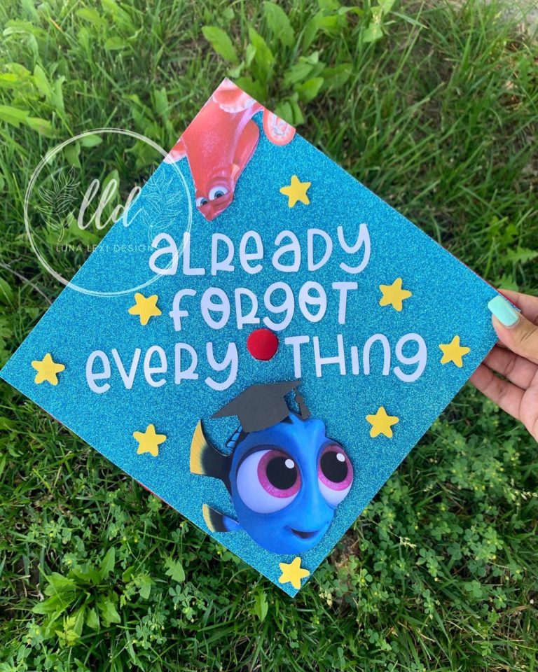 50 Amazing Graduation Cap Ideas That Will Blow You Away - College Fashion