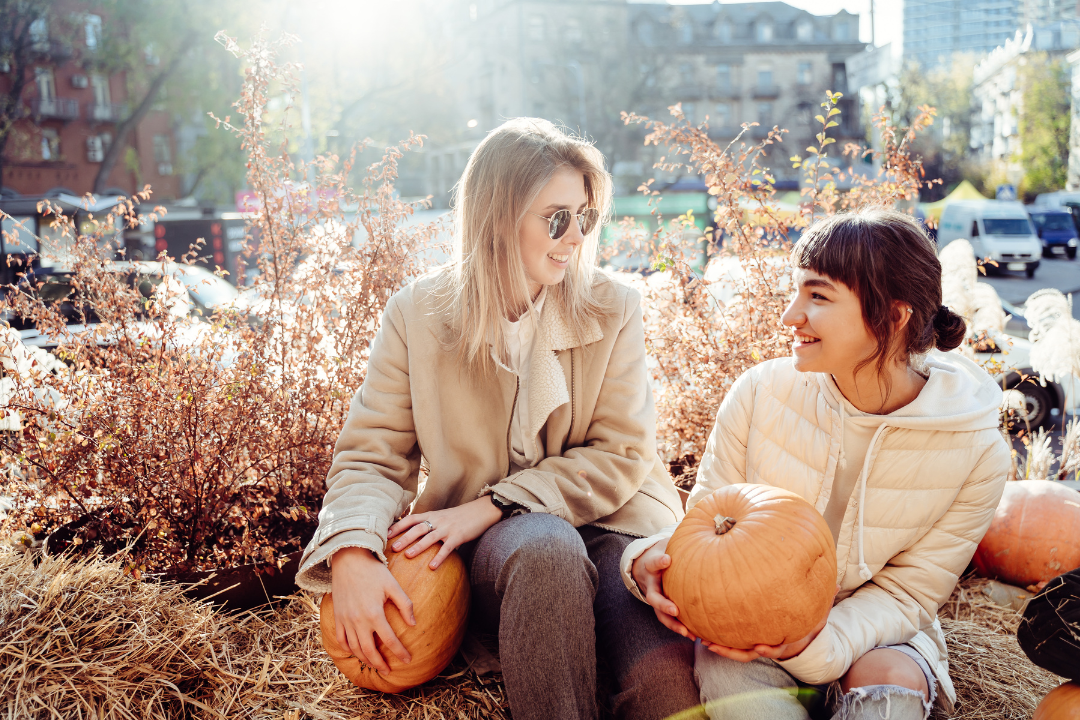20 Fall Photoshoot Ideas You Will Love - College Fashion
