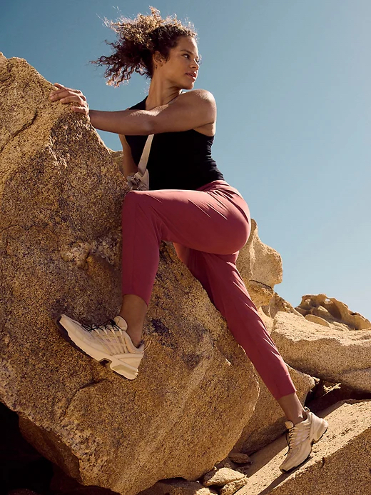 Hiking Outfits: Gear Up for the Great Outdoors in Style - College Fashion