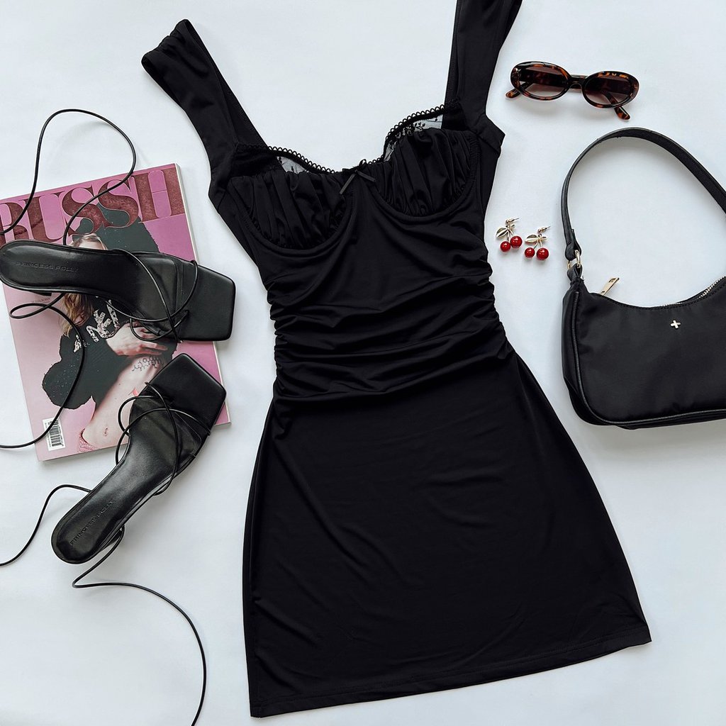 19 All-Black Outfit Ideas You Can Wear Everywhere – ReportWire