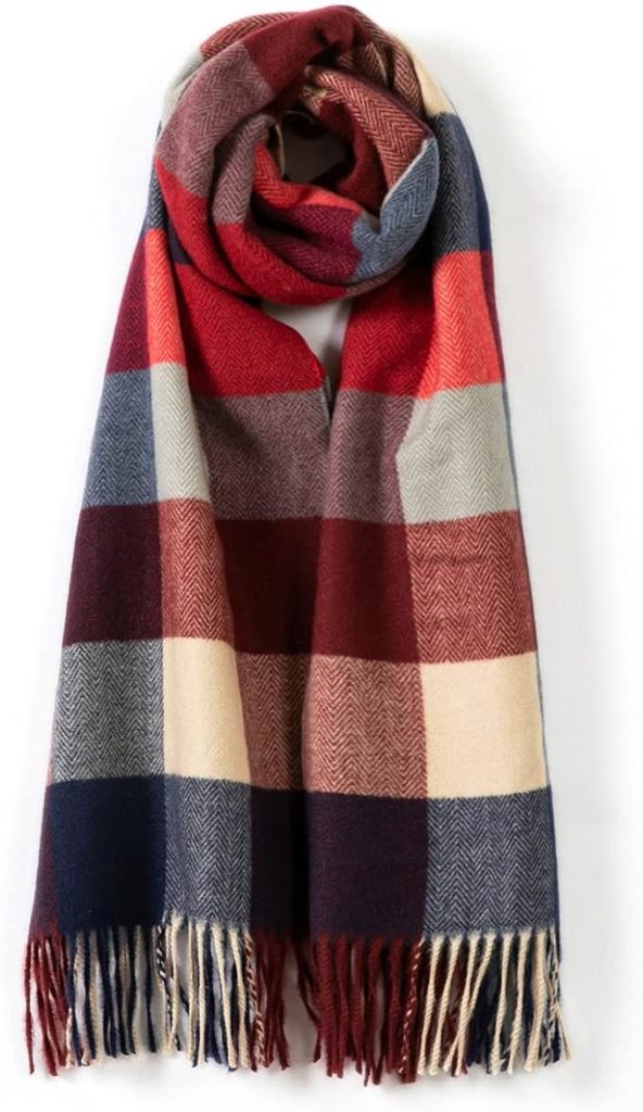The Cutest Ways to Wear a Scarf This Winter - College Fashion
