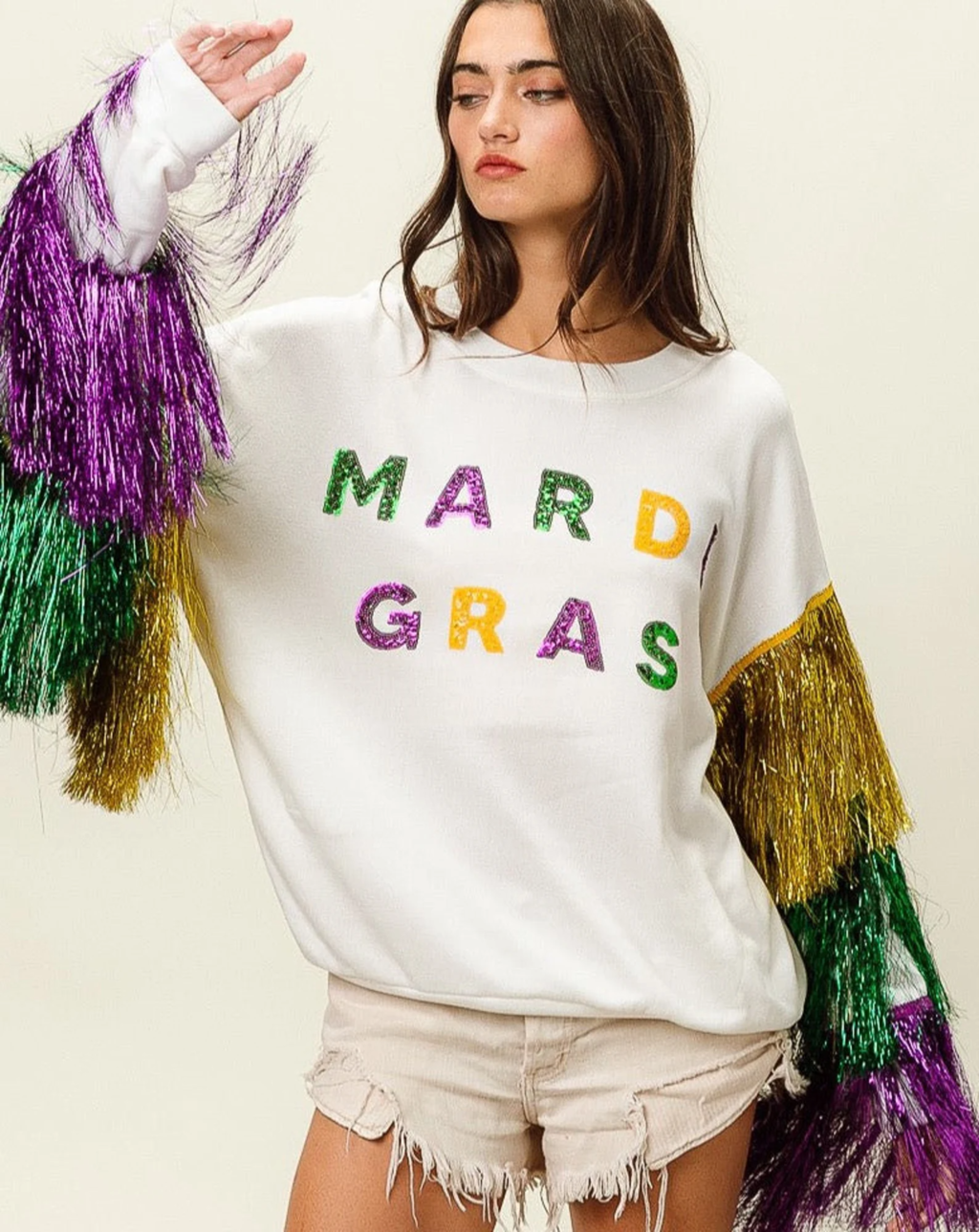 30 Cute & Stylish Mardi Gras Outfits for 2024 - College Fashion