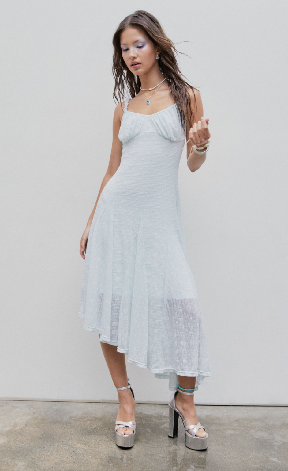 These Mermaidcore Outfits Will Give You Serious Ariel Vibes - College ...