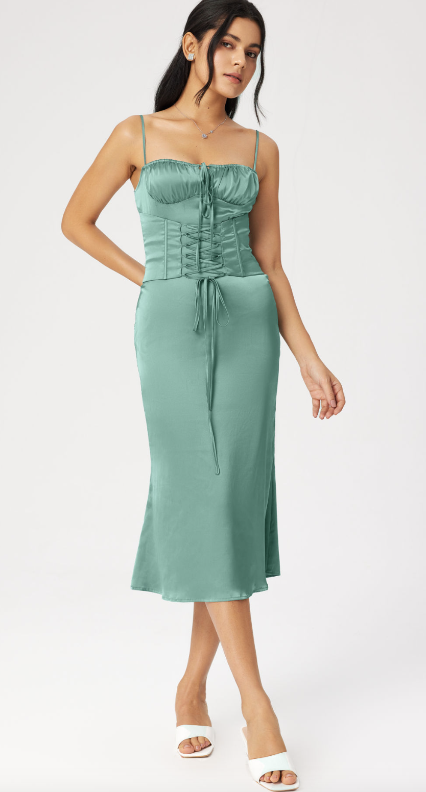 These Mermaidcore Outfits Will Give You Serious Ariel Vibes - College ...