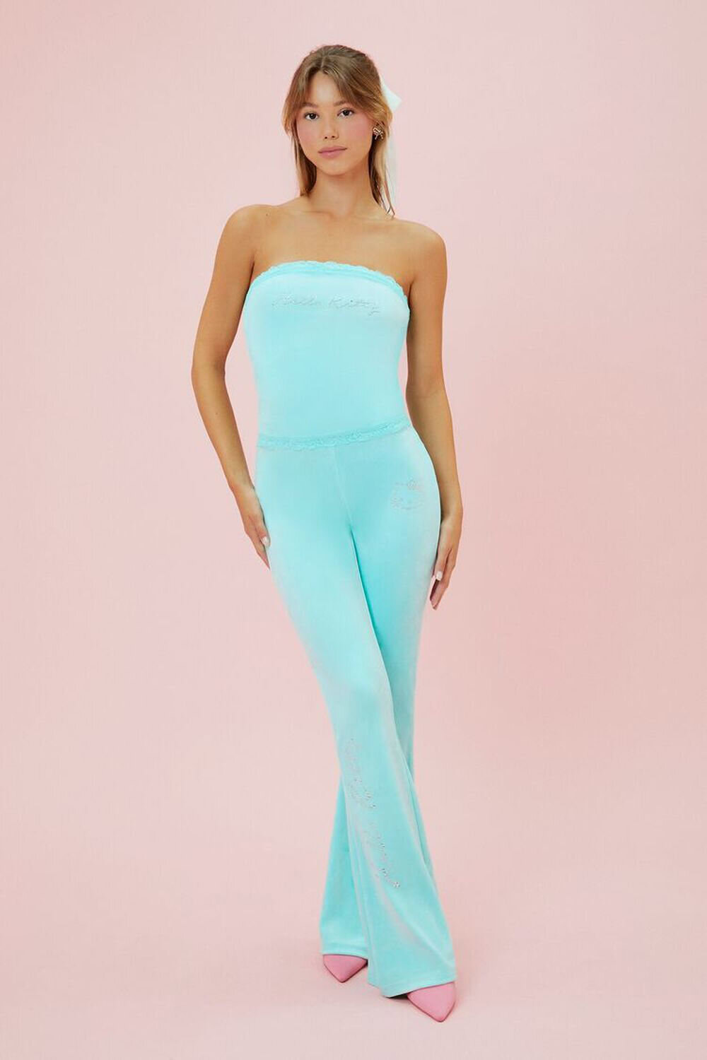 What is the Y2K Bimbo Aesthetic? Everything You Need to Know