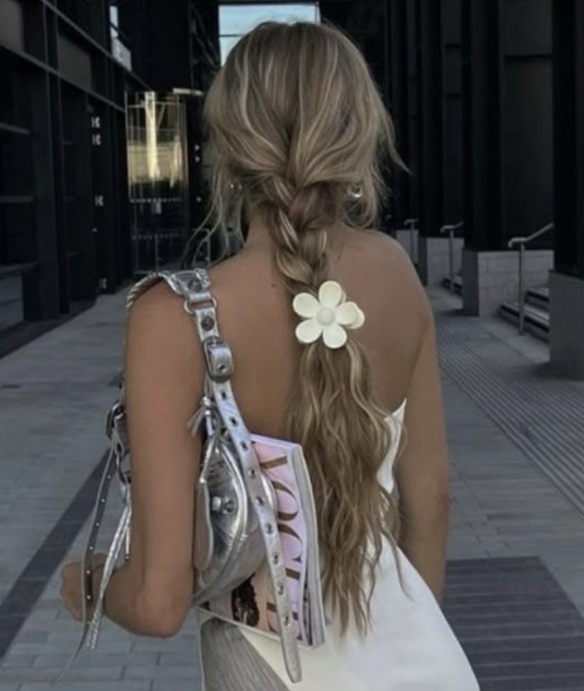 The 5 Best Preppy Hairstyles